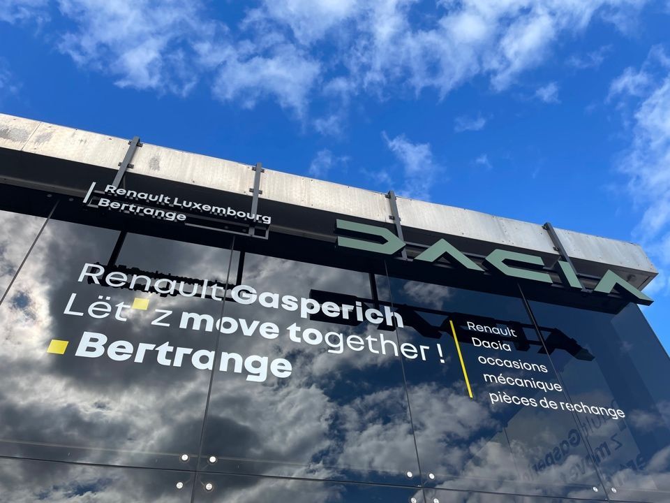 Renault Luxembourg inaugure sa nouvelle concession à Bertrange - Movia News